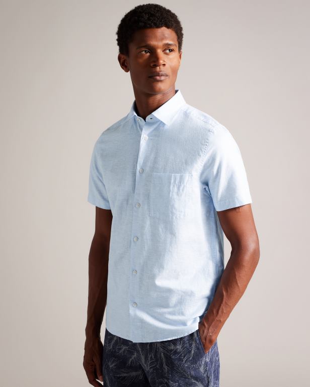 Ted Baker Bulgaria отговарят на вашите нужди